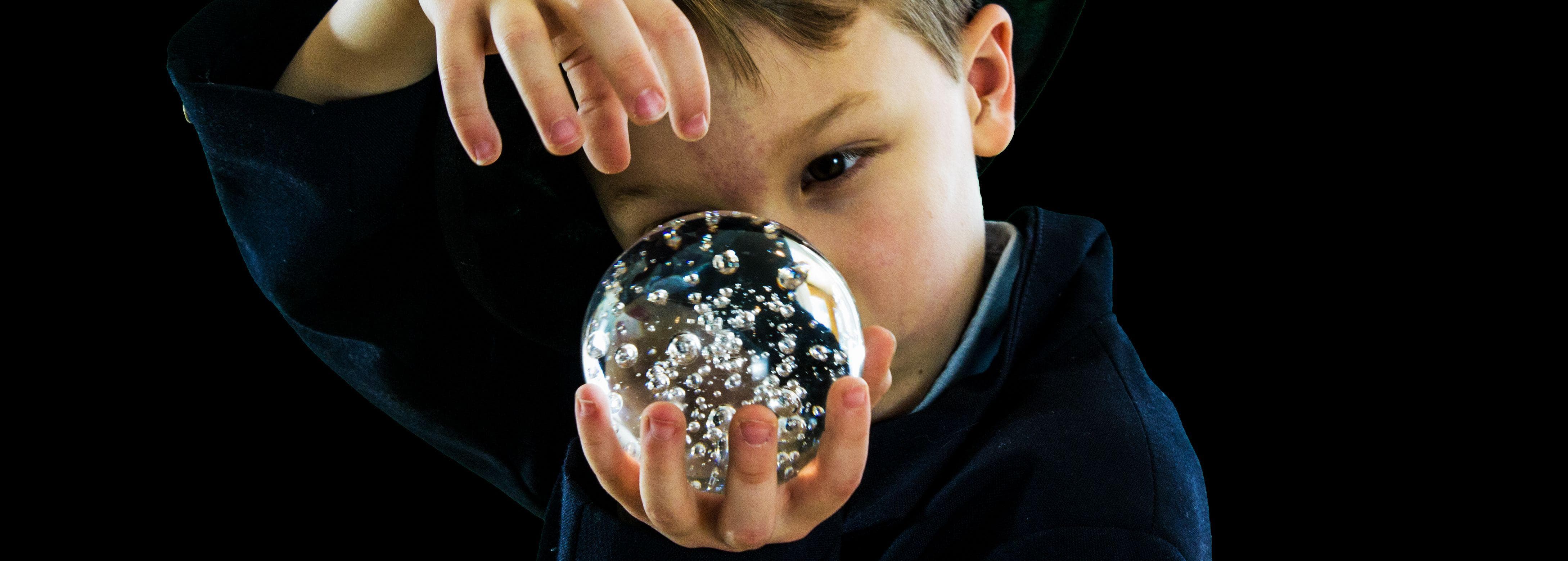 Greatest Famous Magicians | Best Famous Illusionists