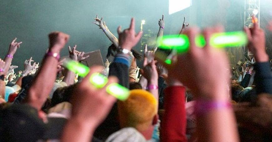 15 Live Performances That Went Completely Off The Rails