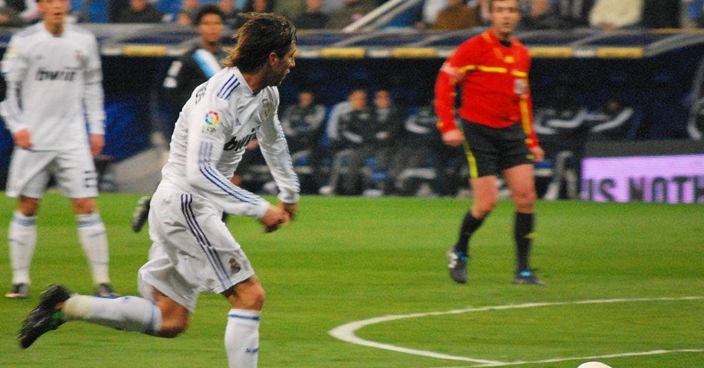 The 25+ Best Real Madrid Defenders Ever, Ranked By Soccer Fans