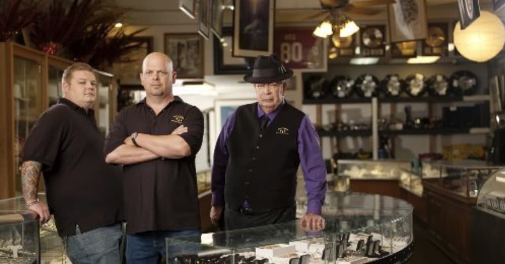 Pawn Shop Owners Confess The Strangest Things That People Tried To Pawn