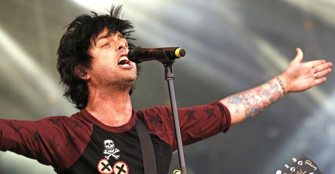 14 Singers Who Had Complete Meltdowns on Stage