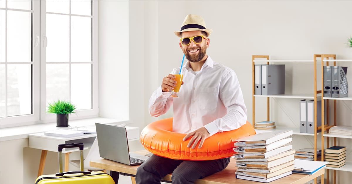 15 Vacation Tweets That Will Make You Want To Claw Back Your Summer