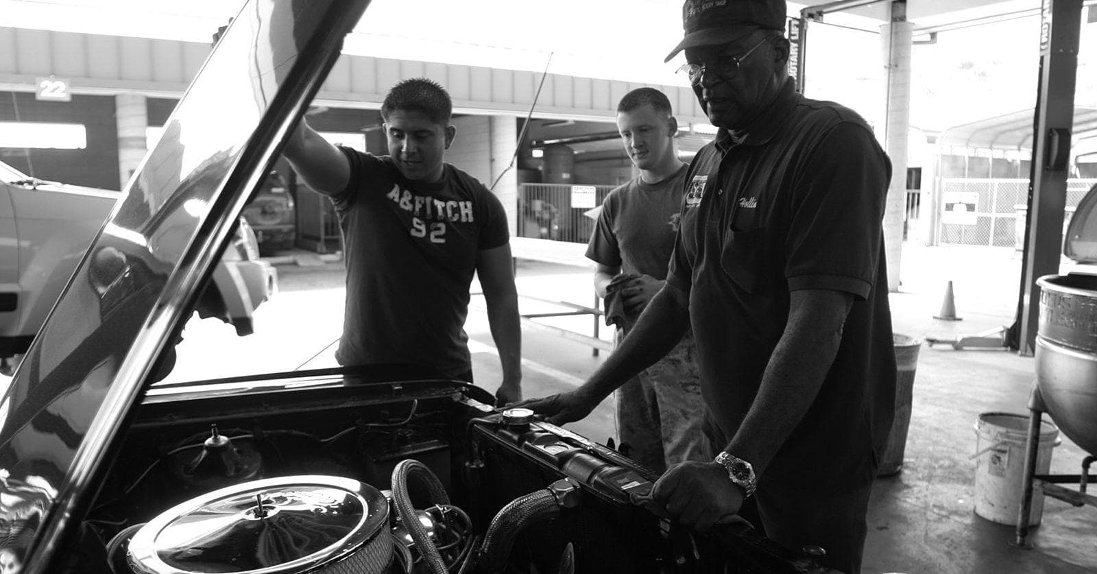 Common Car Mechanic Scams (And How To Avoid Them)