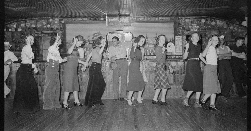 Old School Pictures Of People Dancing That Bring '30s And '40s America ...
