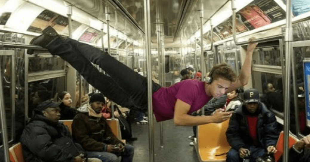People Share The Weirdest Things They've Seen On Public Transportation