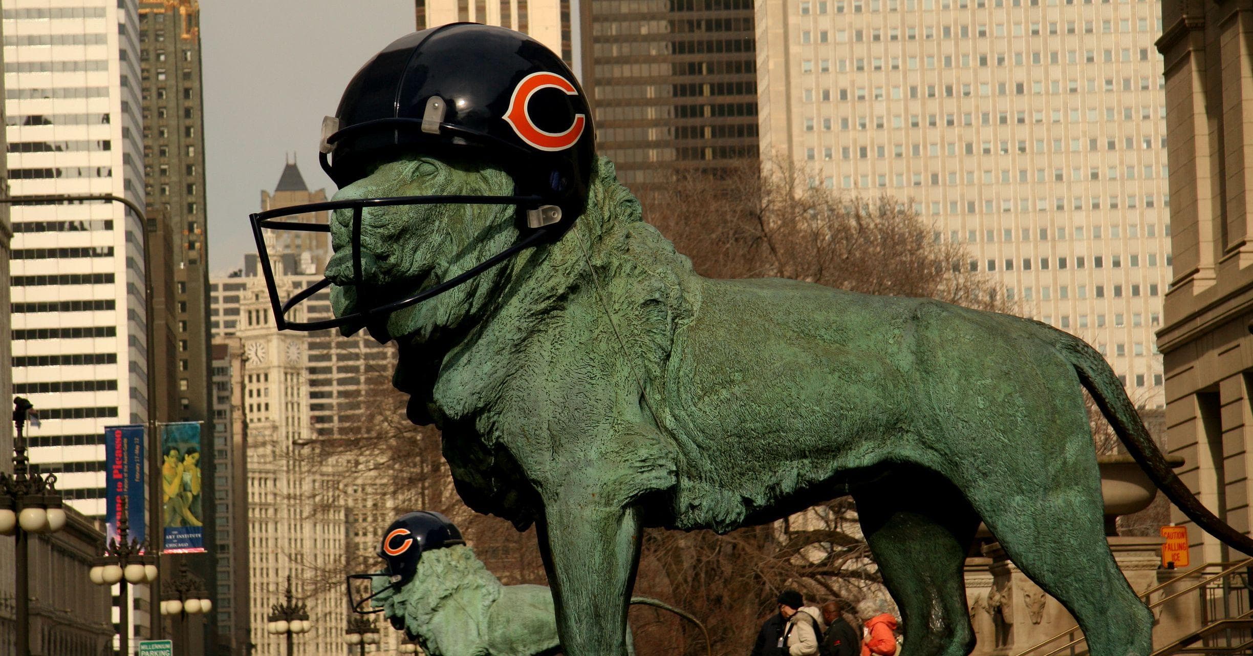 If NFL Teams Were Made Up Of The Animals In Their Names, Who Would Win?