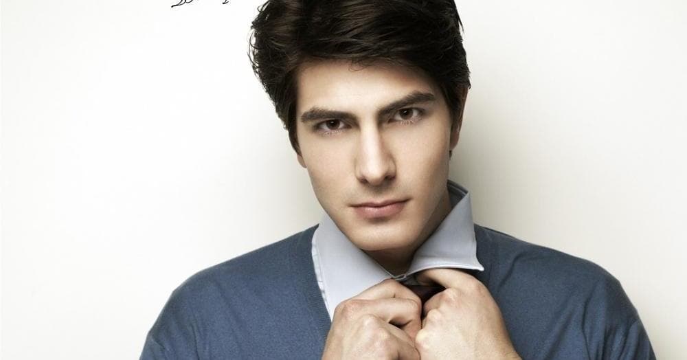 Brandon Routh Barefoot