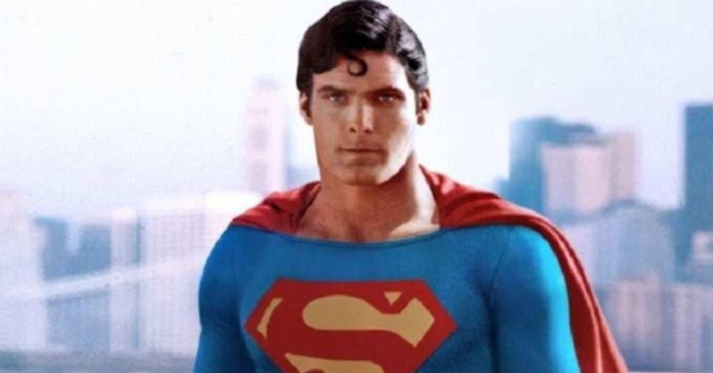 Small Details From Classic Superhero Movies That Enhance Even Our 100th Viewing