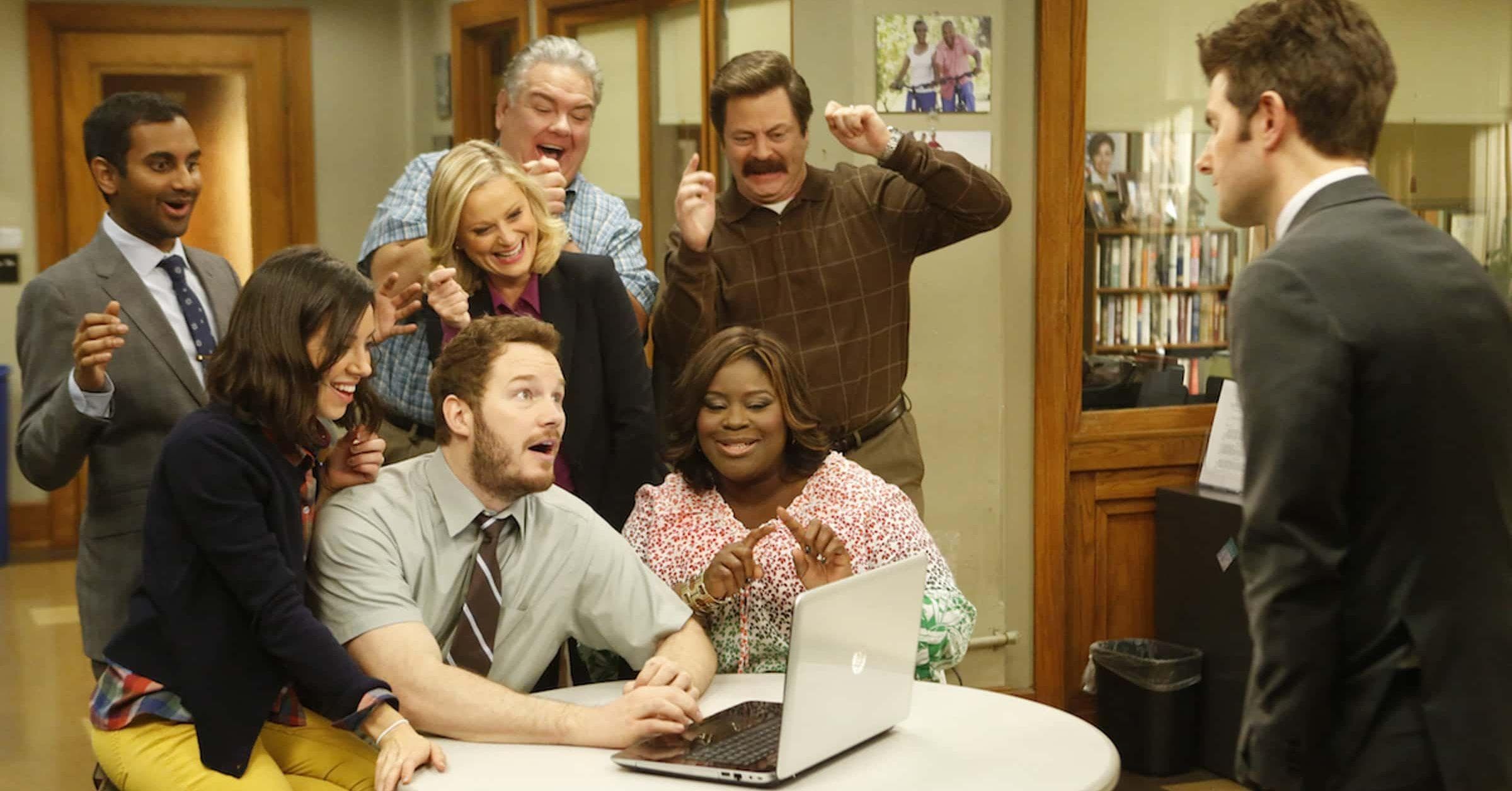 Behind-The-Scenes Stories From TV Workplace Sitcoms