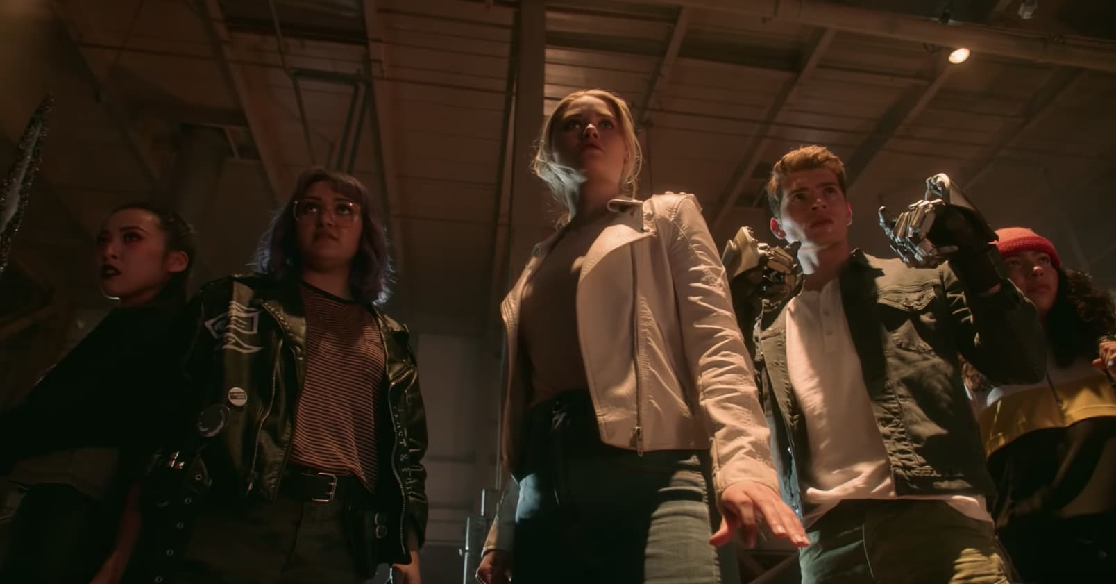 Marvel's Runaways: Showrunners Josh Schwartz & Stephanie Savage Interview