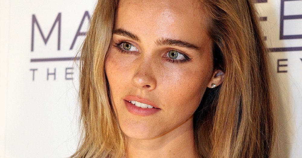 Isabel Lucas Give Me Love Hair