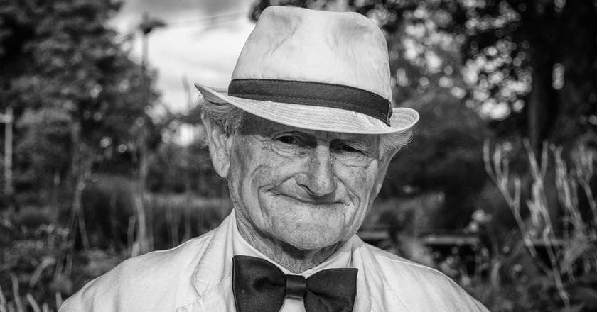 15 Funny Obituaries That Prove You Can Still Be Funny After Death