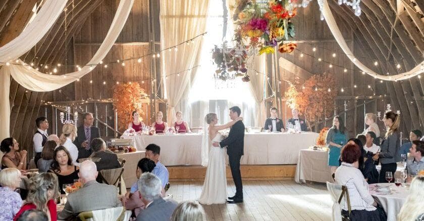 Controversial Fall Wedding Stories That Split The Crowd