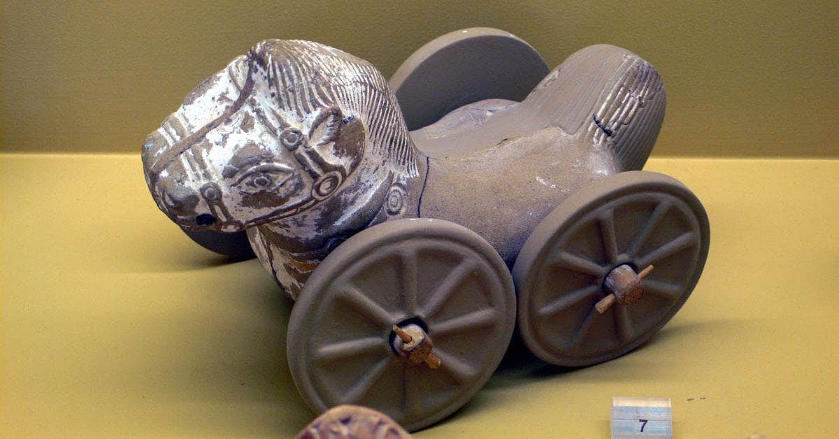 23 Ancient Children's Toys That Made Us Say 'Whoa'