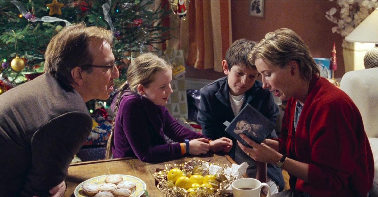 People Share Personal Stories About The All-Time Worst Christmas Gift ...