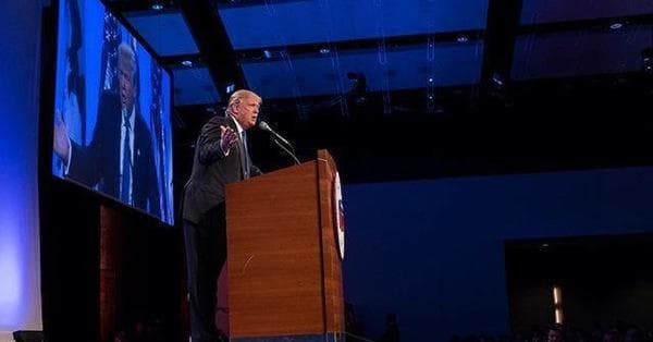 Famous Male TV Personalities | List of Top Male TV Personalities