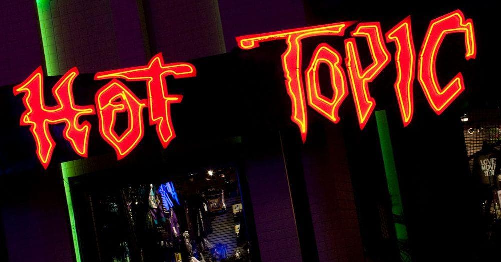 15 Things You Could Get At Hot Topic When It Was Still Edgy And Goth