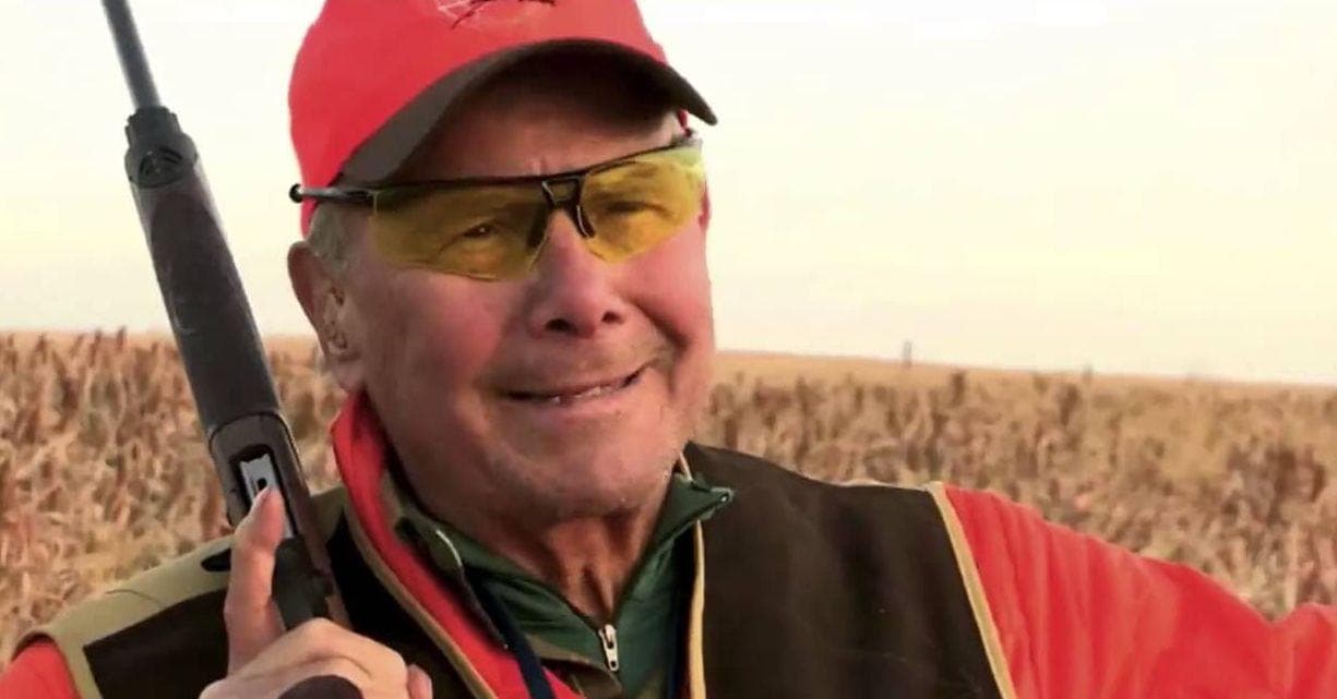 Pro-Hunting Celebrities & Celebrities Who Hunt