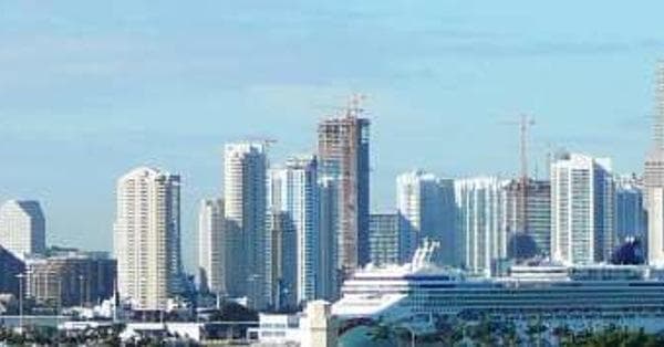 Famous People From Miami | List of Celebrities Born in Miami