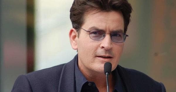 Celebrities Born in 1995 | List of Famous Men & Women Born in 1995