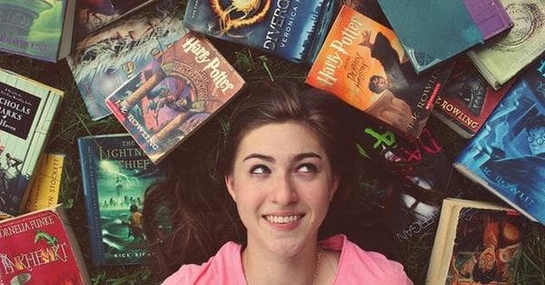 17 Struggles Only People Who Love Books Will Understand
