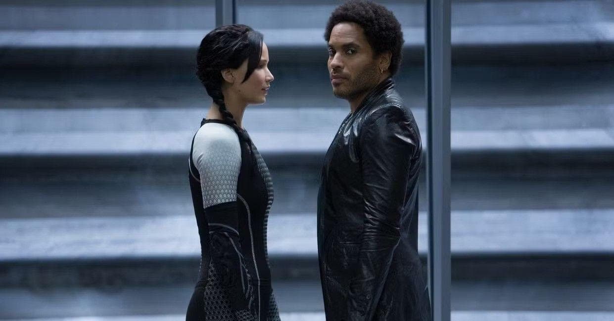 19 Dark 'The Hunger Games' Fan Theories, Ranked