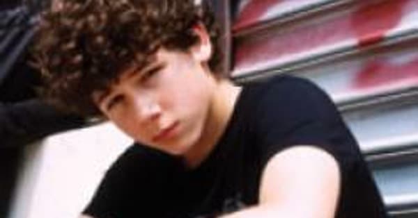 Nick Jonas 2002