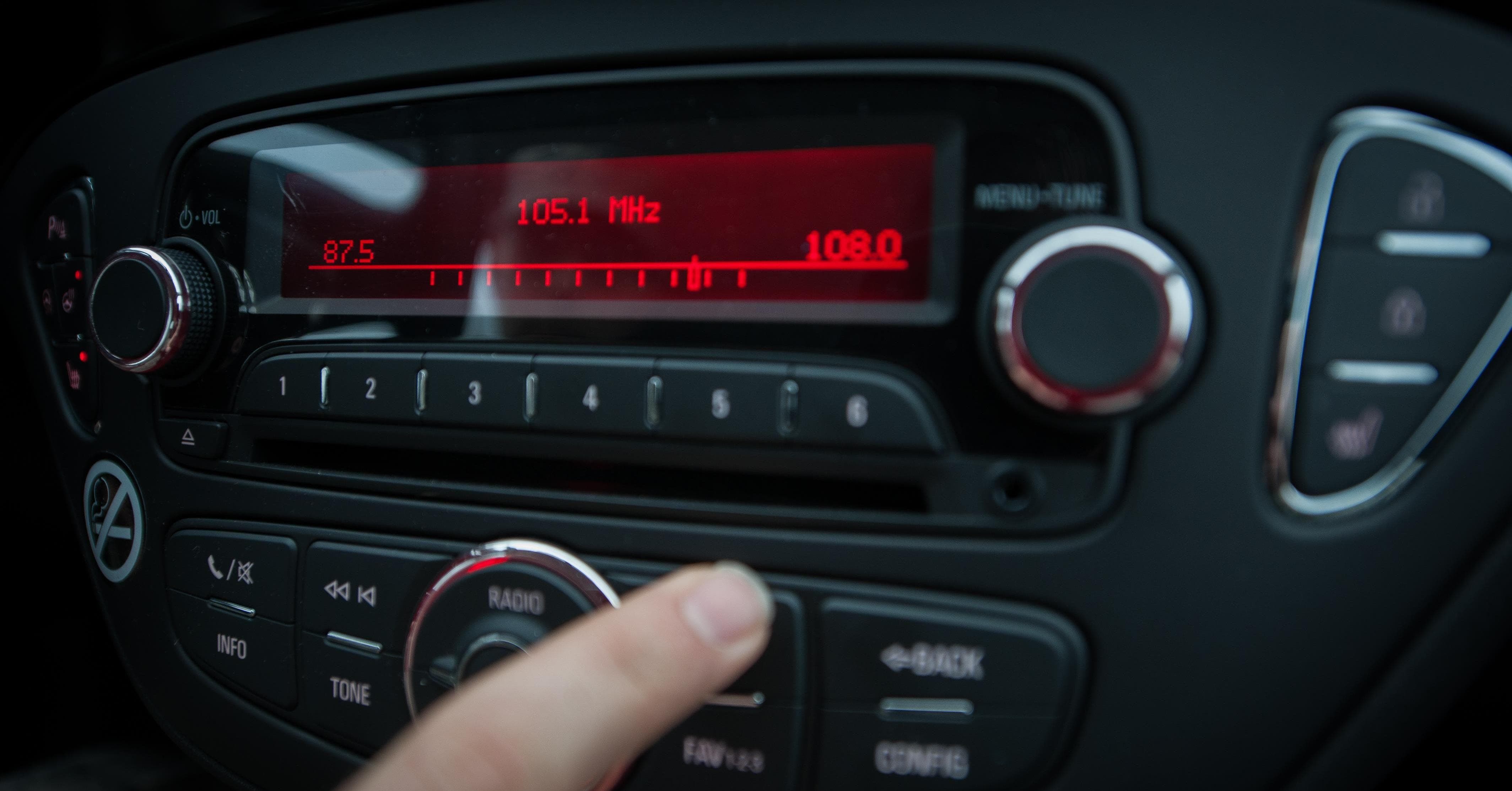 The 25+ Best Fresno Radio Stations To Tune Into