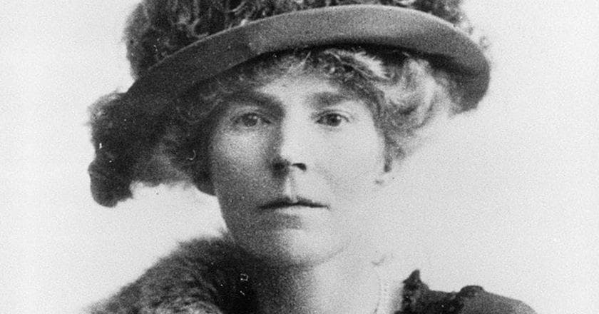 Famous Female Archaeologists | List of Top Female Archaeologists