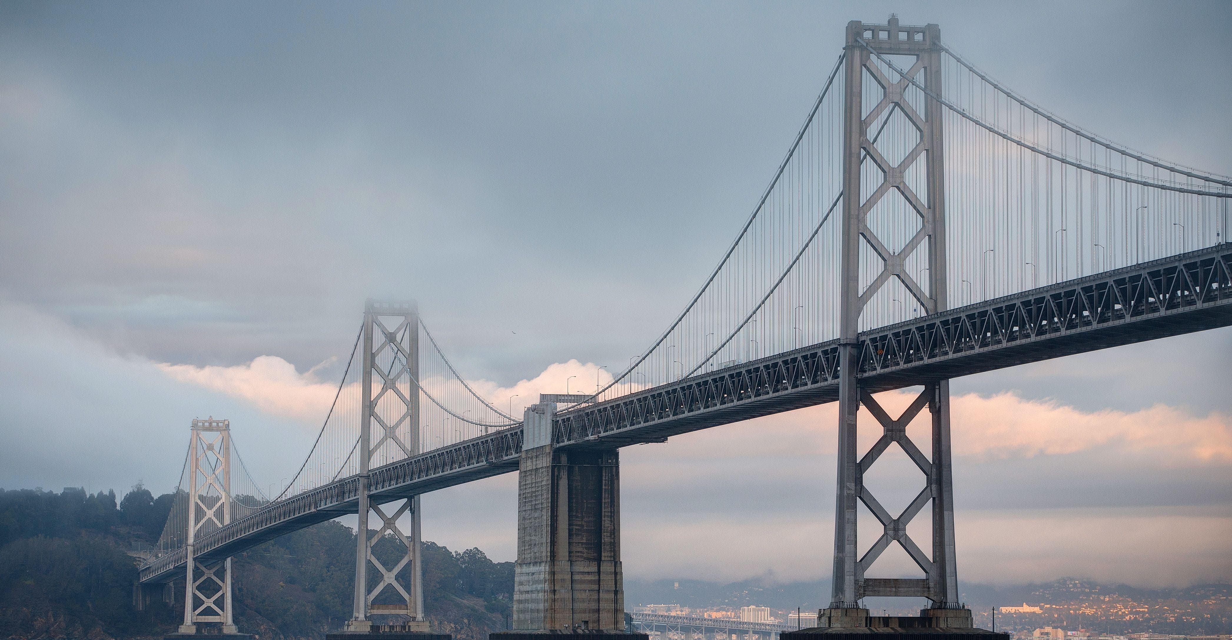 List of 50+ Good Books With Bridge in the Title