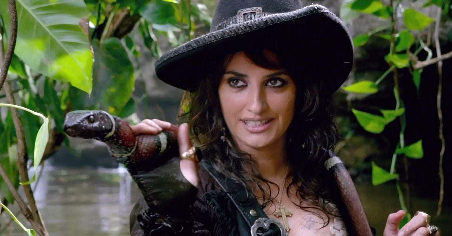 Small But Significant Details About 'Pirates of the Caribbean' Women ...