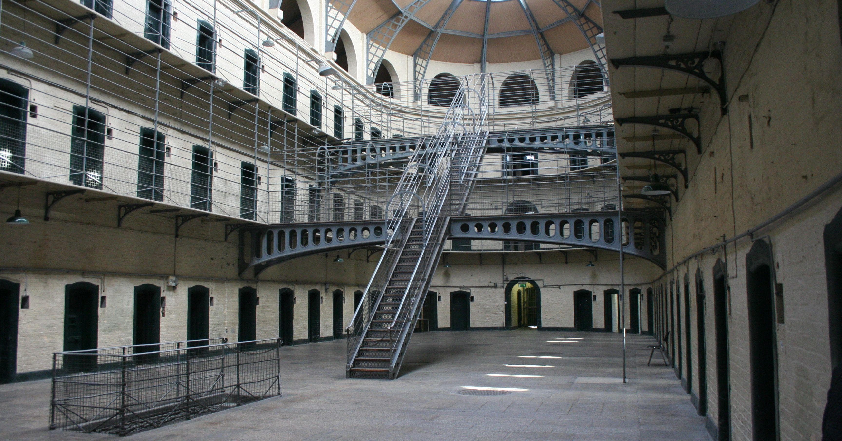 People Talk About The Worst Things They Saw Inside Prison Walls