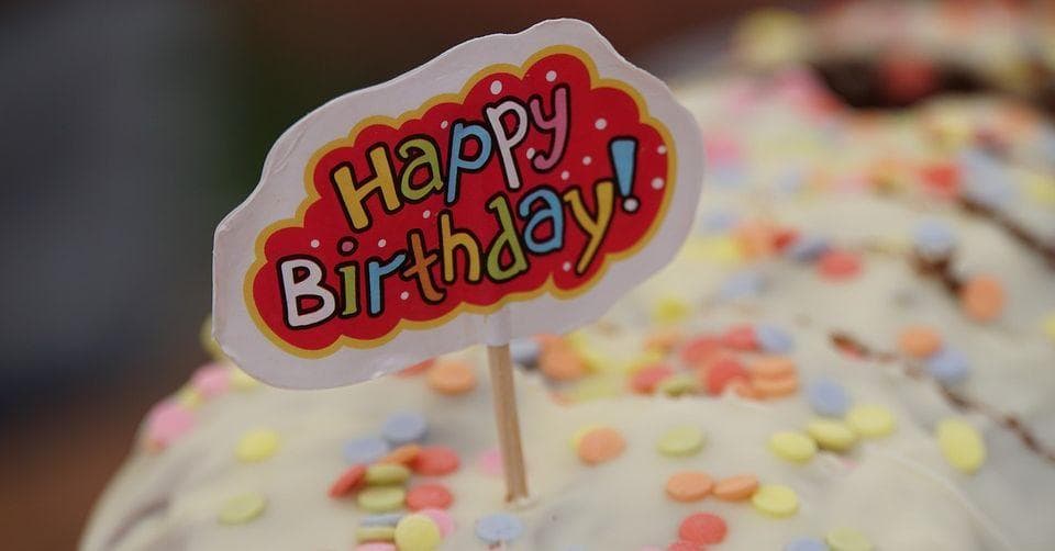 50+ Famous People Born On August 7