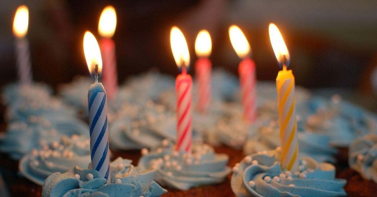 50 Famous People Born On May 2