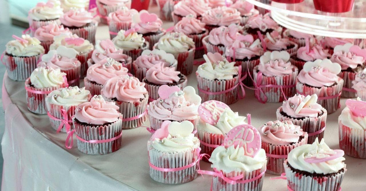 50+ Famous People Born On November 19