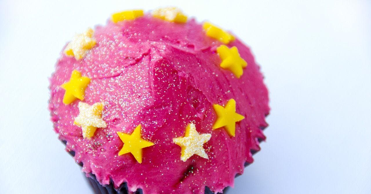 50+ Famous People Born On October 21