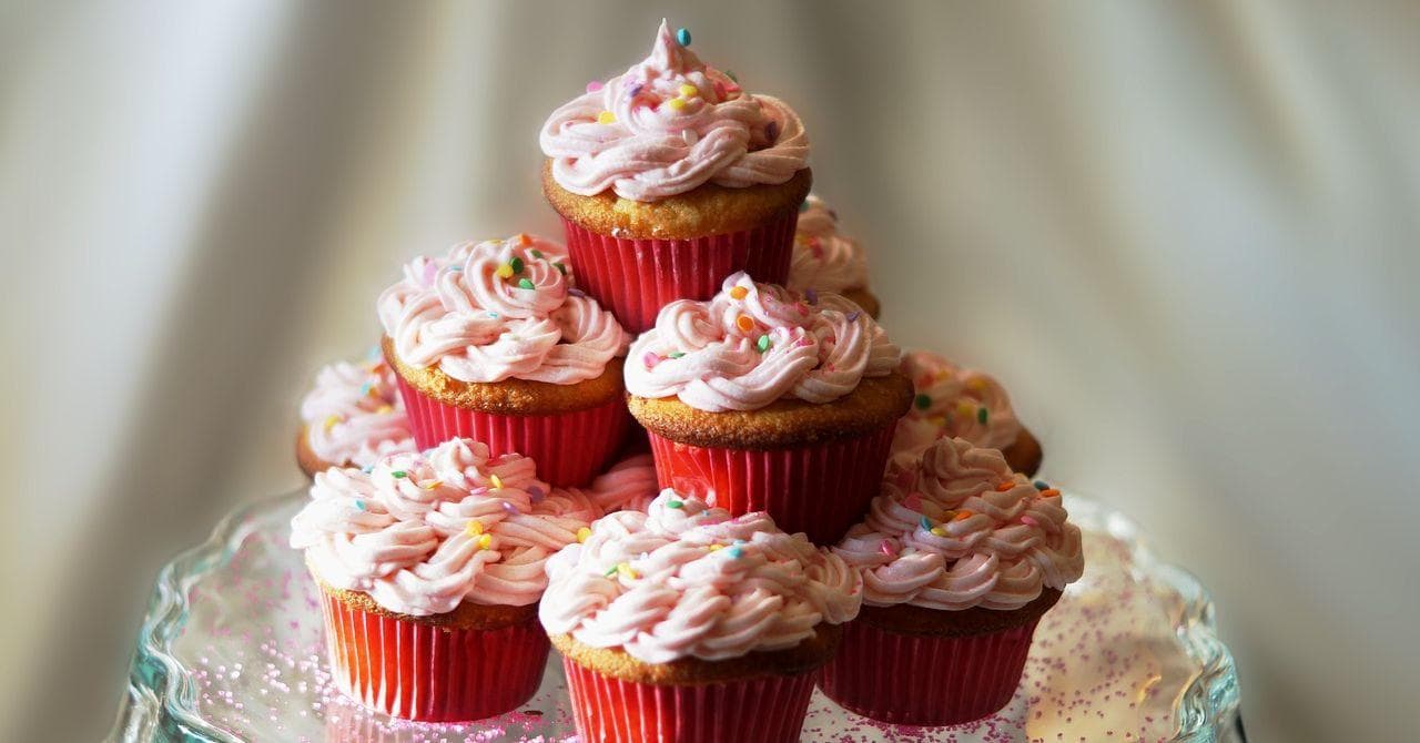 50+ Famous People Born On October 21