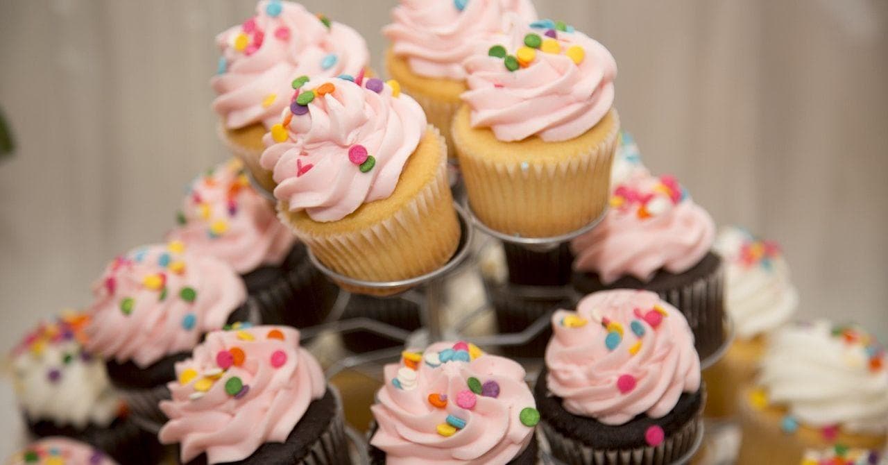 50+ Famous People Born On October 21