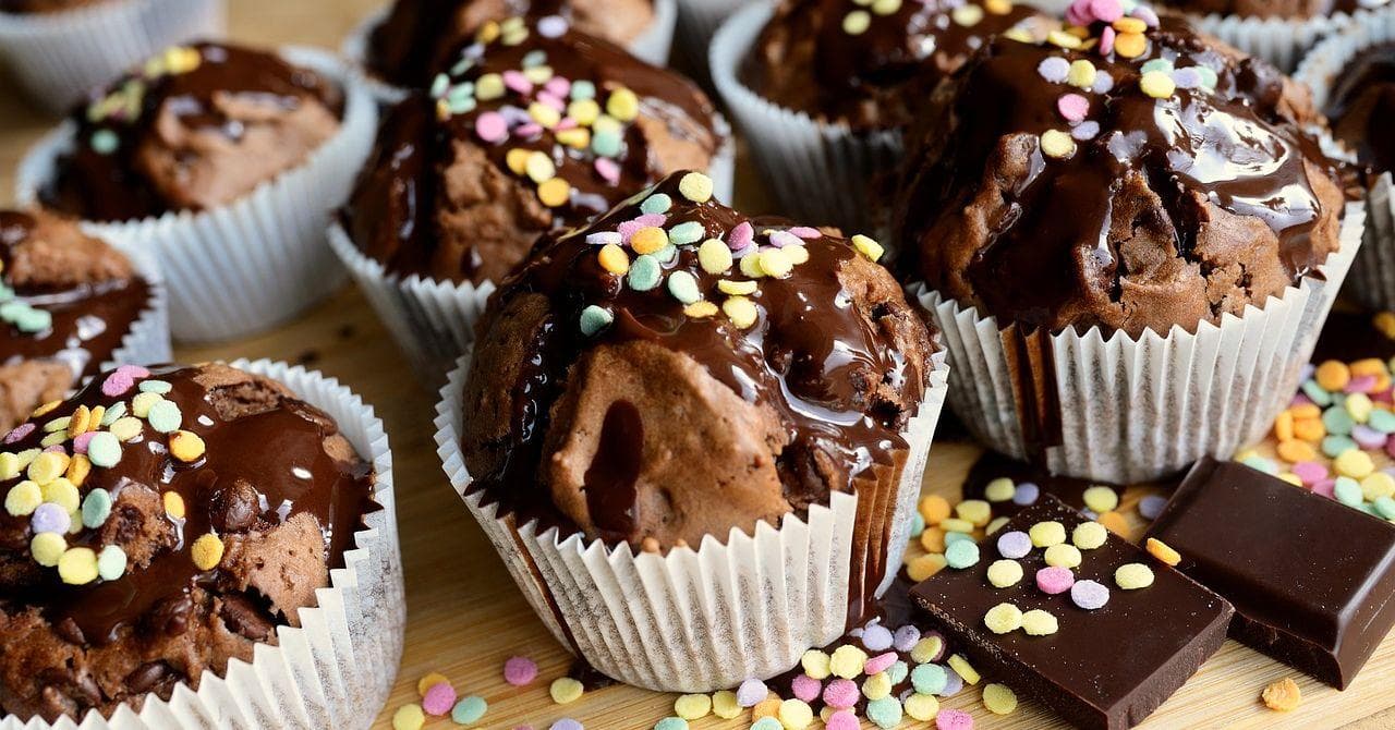 50+ Famous People Born On November 19