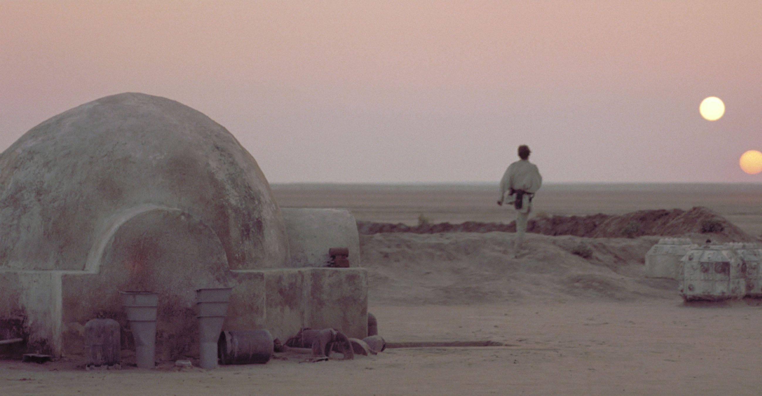 18 Incredible Star Wars Sets You Can Visit in Real Life