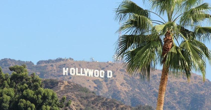 17 Creepy Hollywood Ghost Stories and Urban Legends