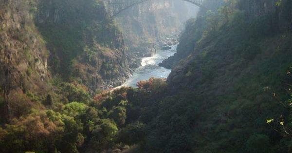 Famous People From Zimbabwe | List of Celebrities Born in Zimbabwe