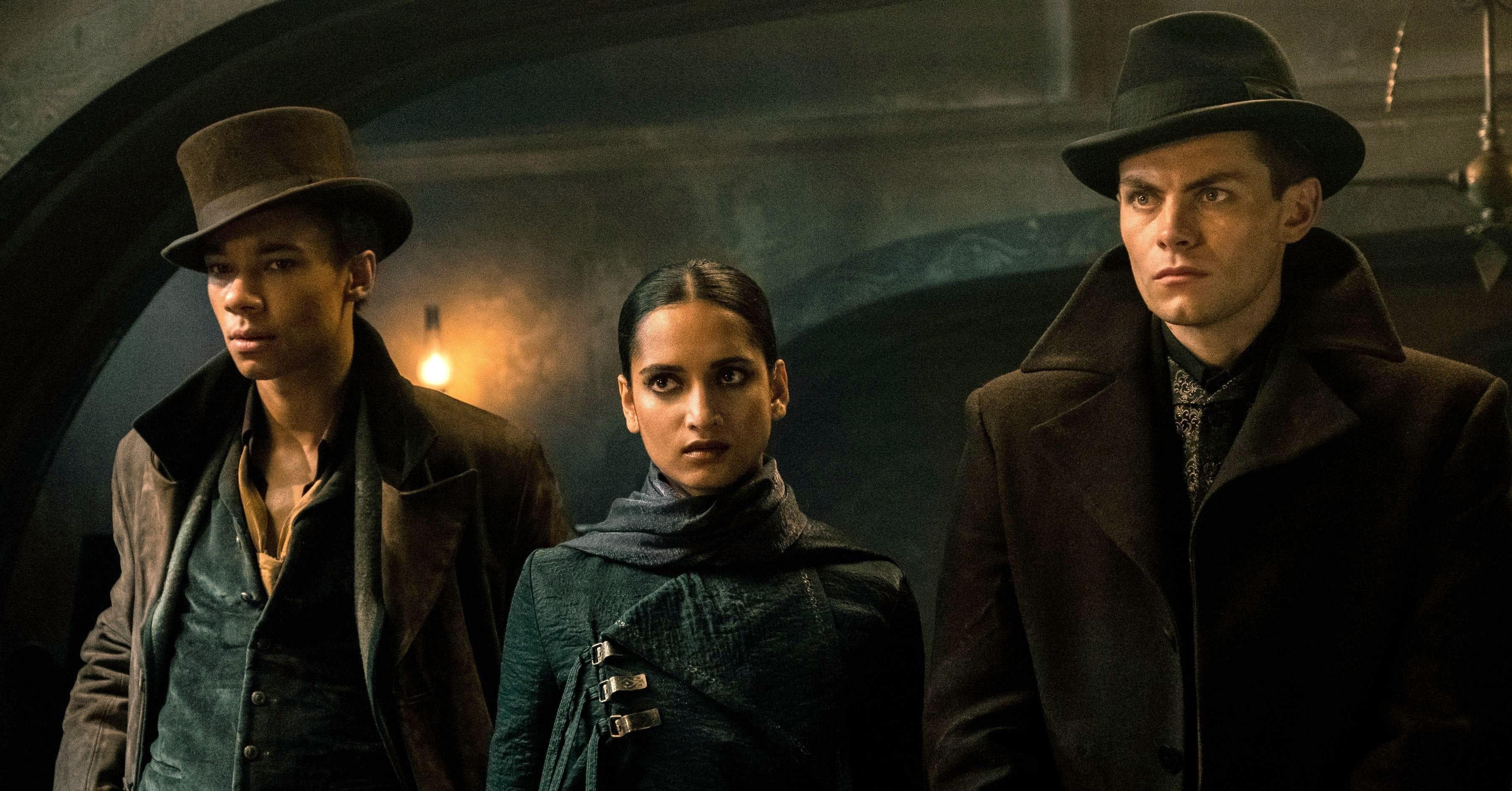 Fans Are Sharing Deep Dives That Prove The Crows Are The Best Part Of ...