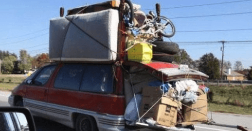 27 Hilarious Moving Day Fails