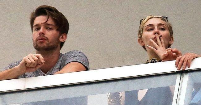 13 Cool Pictures of Celebrities Smoking Weed Together