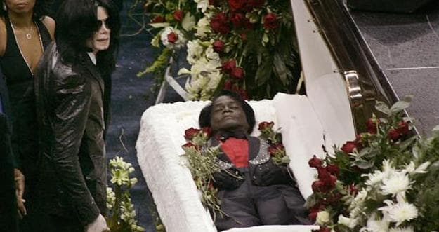 Celebrity Open Casket Funeral 60 Photos - Moonagedaydream.film