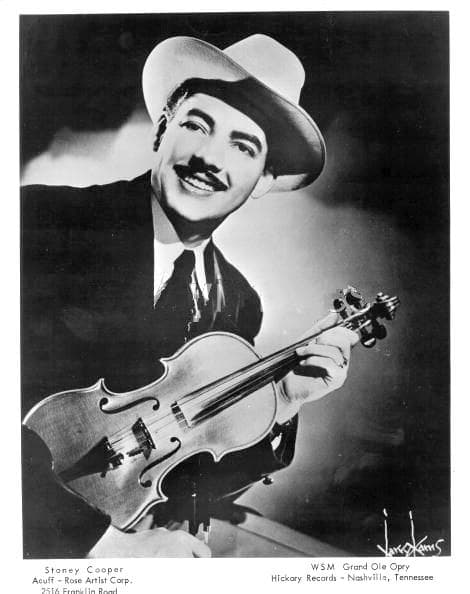 The 15+ Greatest Country Music Artists From West Virginia, Ranked