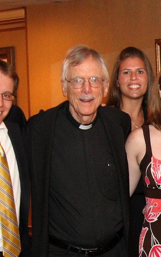 Famous Theology Majors | Celebrities Who Majored in Theology