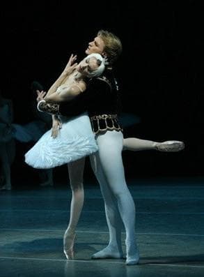 List of 100+ Famous Female Ballet Dancers