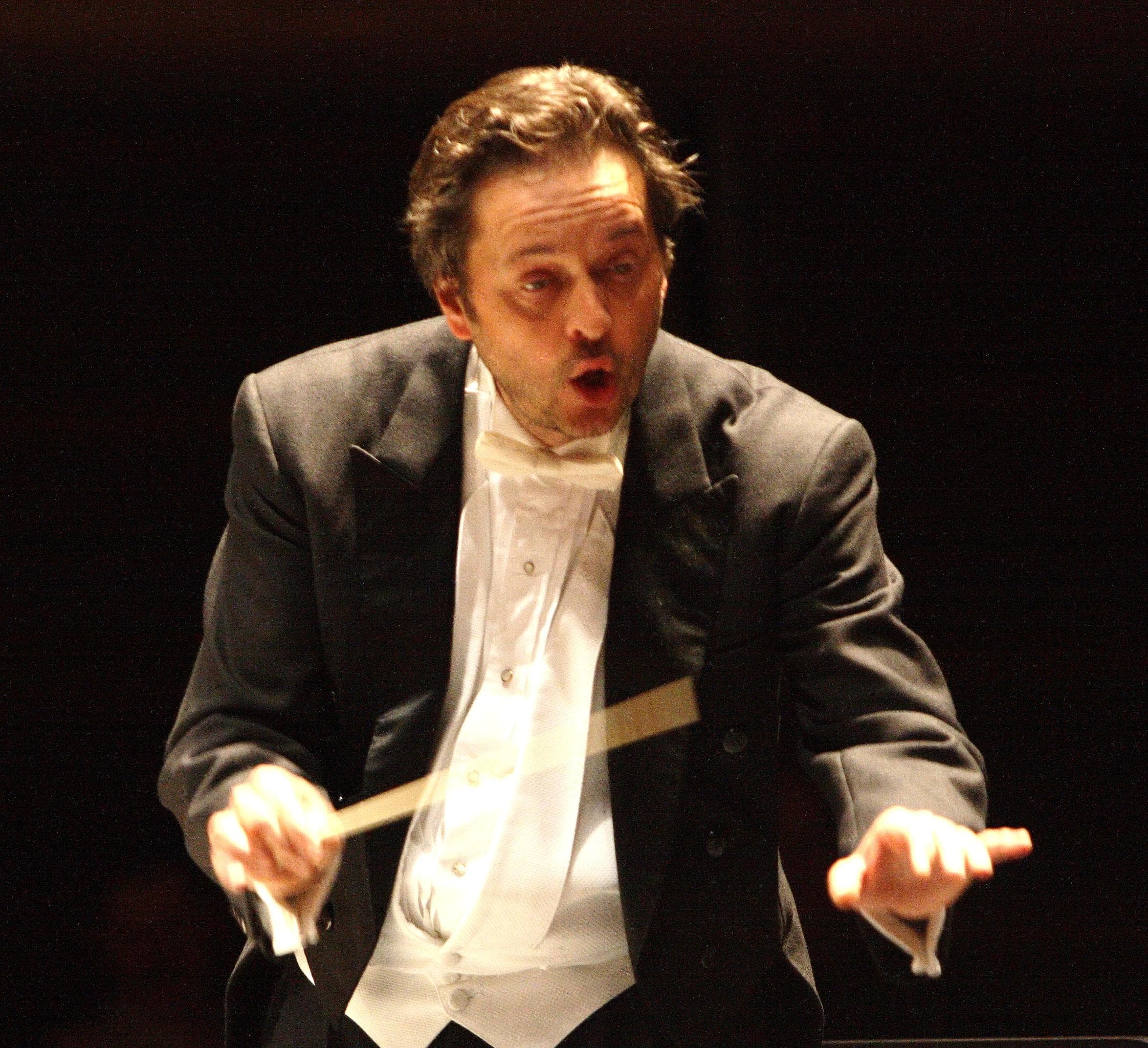Famous Conductors from Romania | List of Top Romanian Conductors